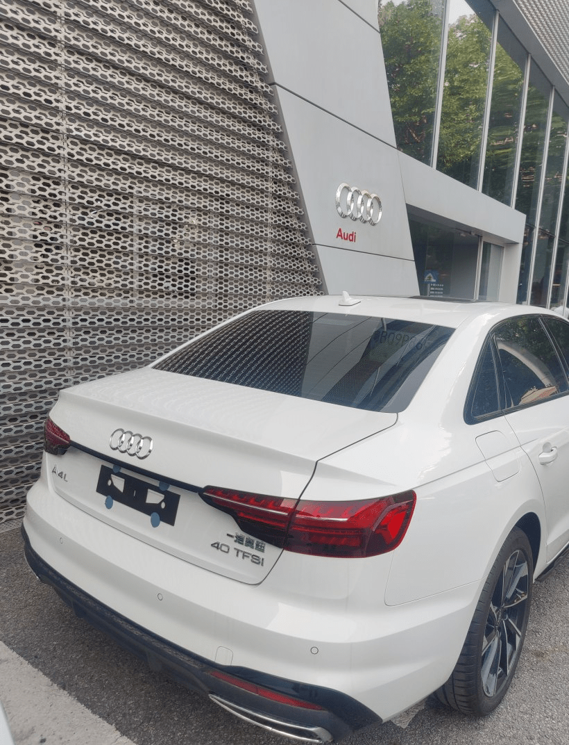 驾乘舒适，奥迪A4L座椅细腻_搜狐汽车_搜狐网