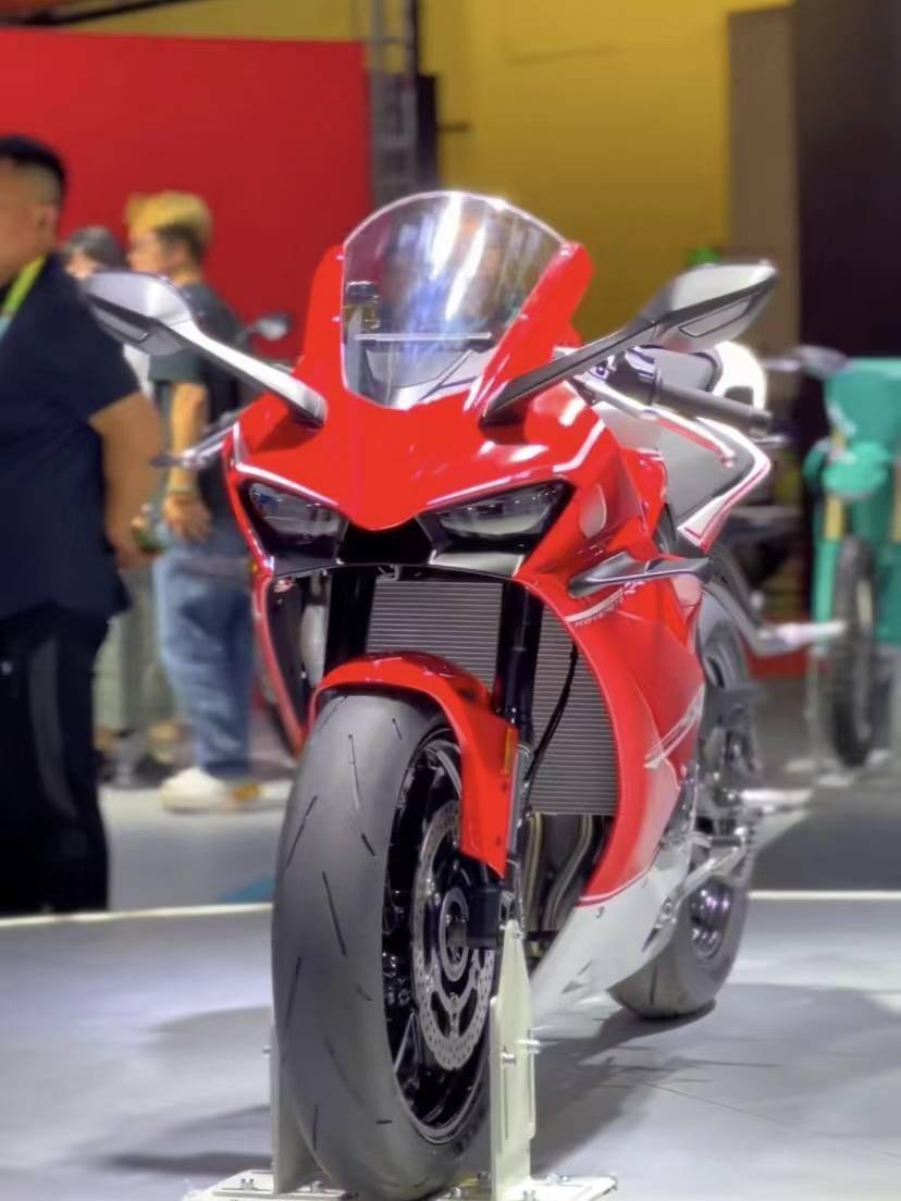 凯越专场发布两款新车，凯越450RR和凯越800X，展会内容一览_搜狐汽车_搜狐网