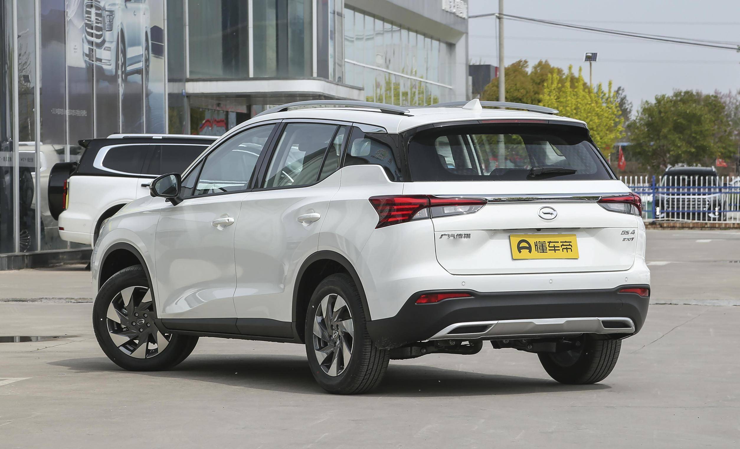 传祺GS4外观漂亮，配影豹同款1.5T发动机，竞争长安CS55 PLUS_搜狐汽车_搜狐网