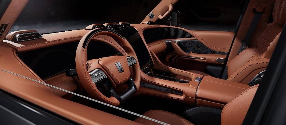 极致感官体验与智能科技相融，仰望U8打造顶级内饰水准_搜狐汽车_搜狐网