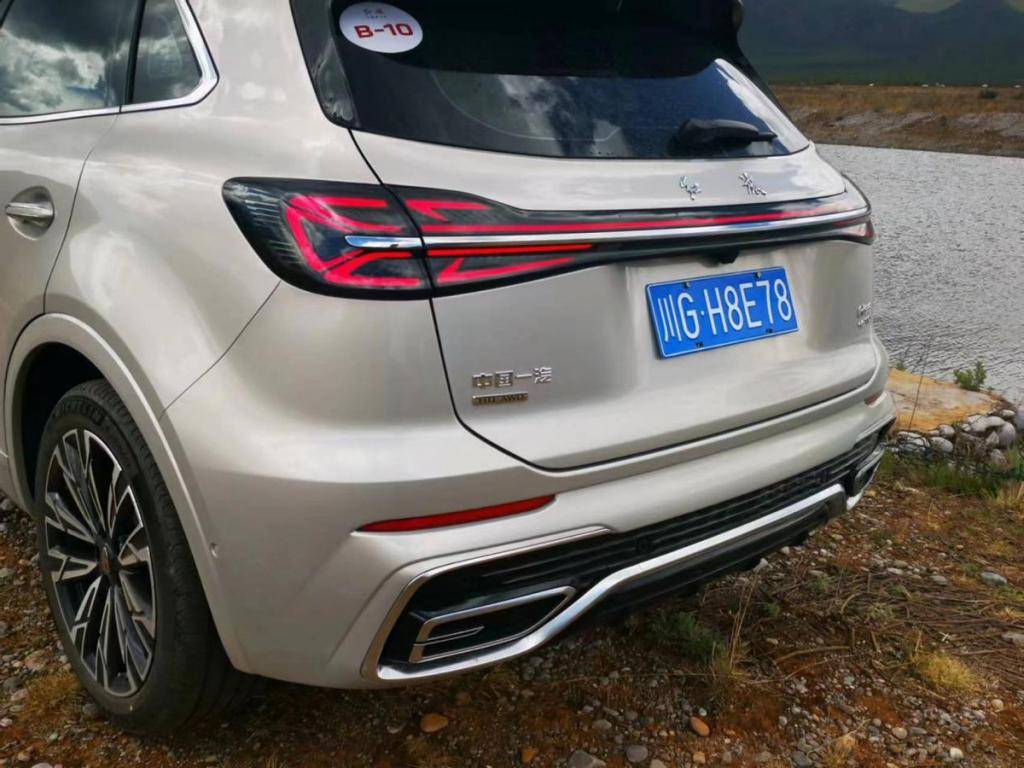 新红旗HS5用实力告诉BBA：什么叫中式豪华_搜狐汽车_搜狐网