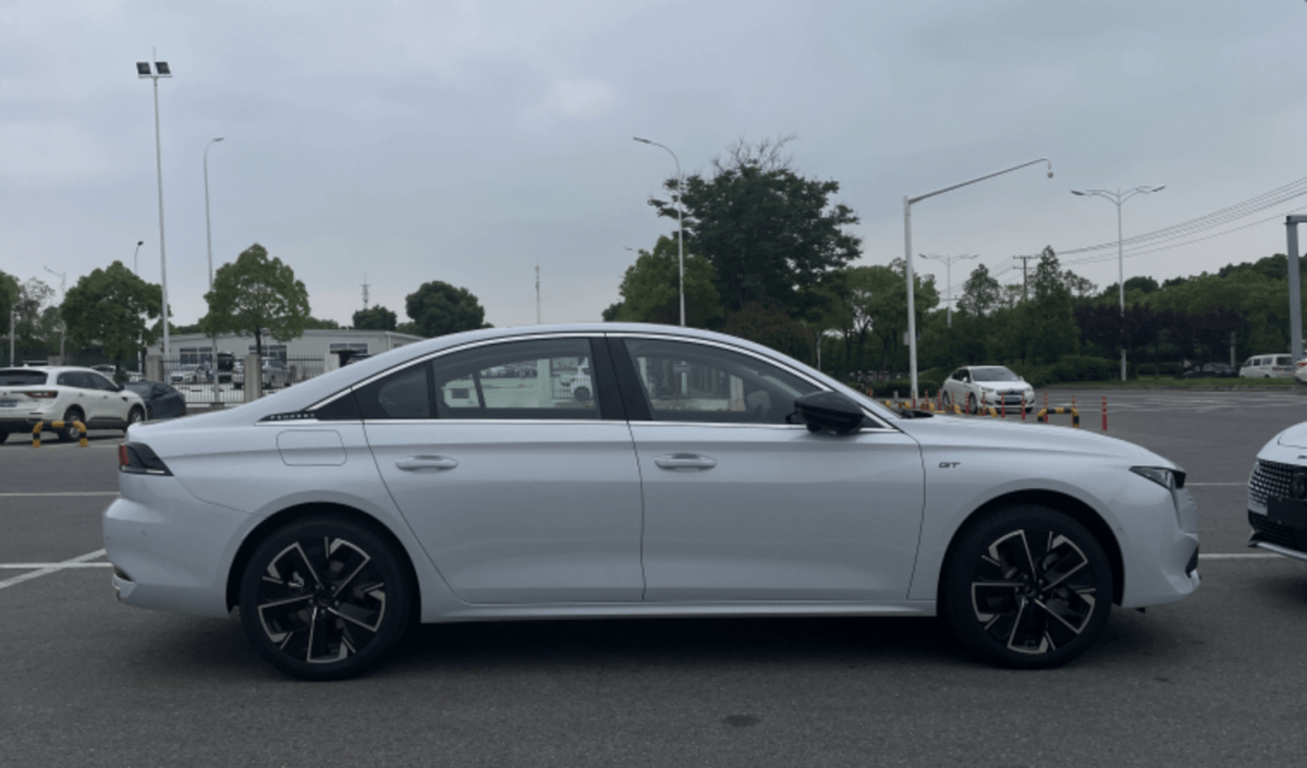 全新标致508L实车曝光，但现款直降4.8万，买吗？_搜狐汽车_搜狐网