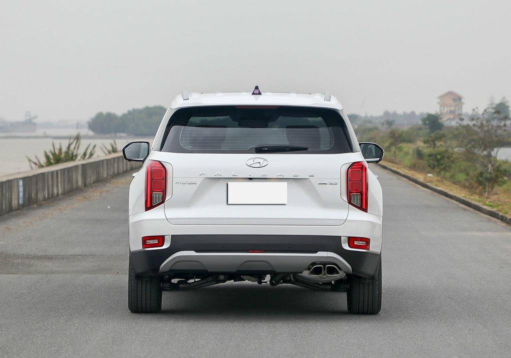 标配3.5L V6＋8AT，这台进口大七座，不到30万起，不比途昂香吗？_搜狐汽车_搜狐网