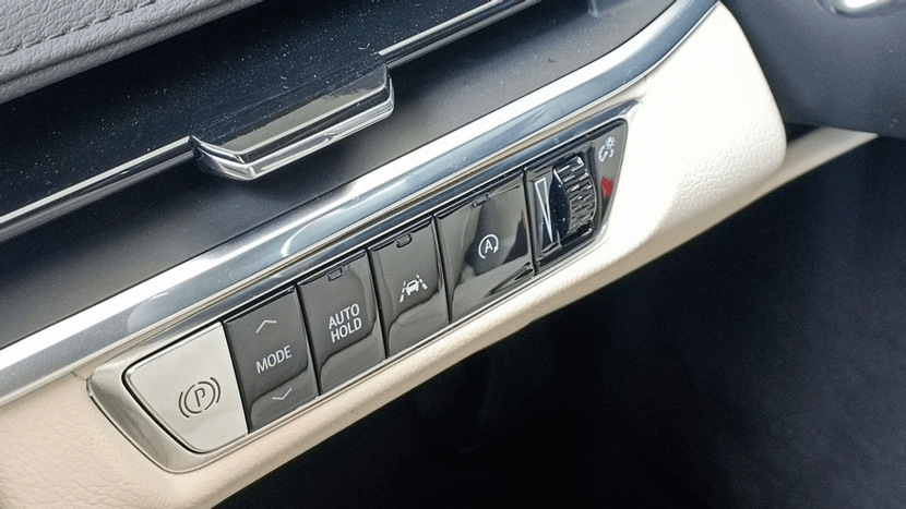 差不多的价格，选TA还是宝马3系？凯迪拉克CT6到店实拍_搜狐汽车_搜狐网