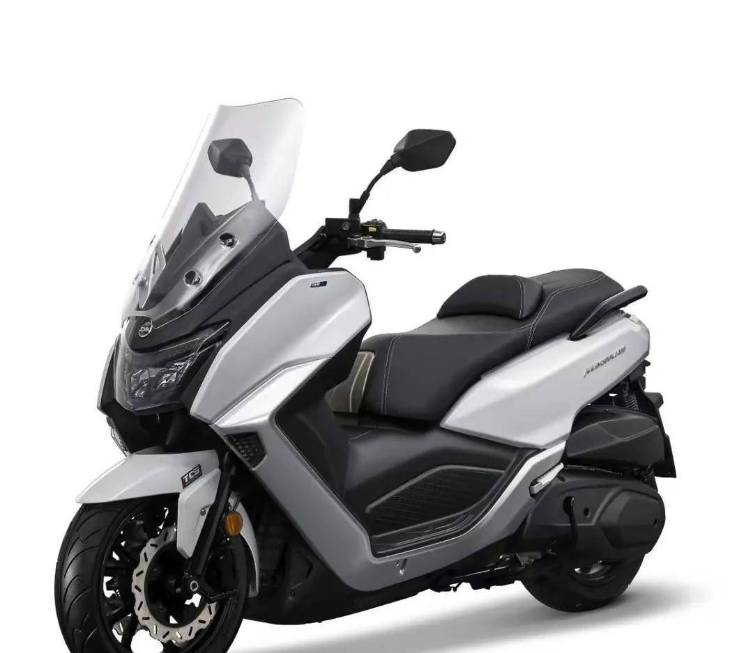 适合摩旅，三阳MaxSym400，配ABSTC颜值性价比超高_搜狐汽车_搜狐网