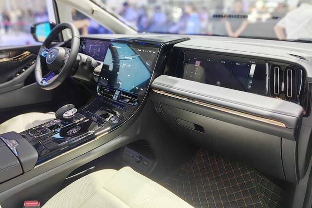 腾势D9强对手来了！插混MPV传祺E9售32.98万起，宜家用_搜狐汽车_搜狐网