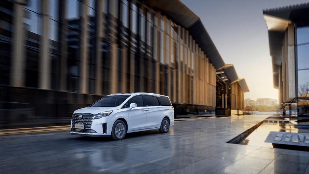 圈粉超160万车主！别克GL8月月销冠底气是怎么来的？_搜狐汽车_搜狐网