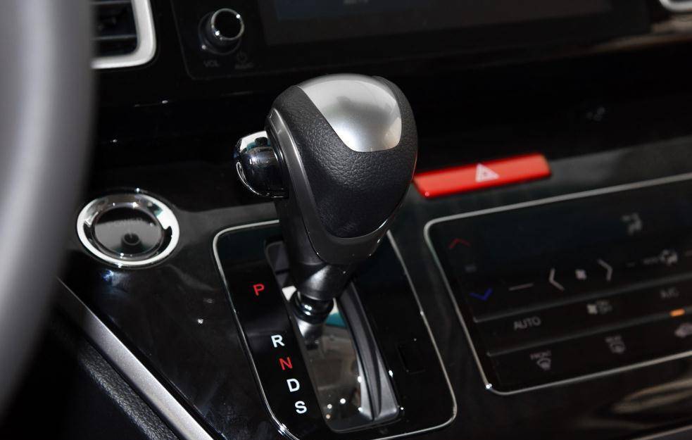 丰田又遇对手，本田新MPV比埃尔法还帅气，油耗仅为5.9L，30W起_搜狐汽车_搜狐网