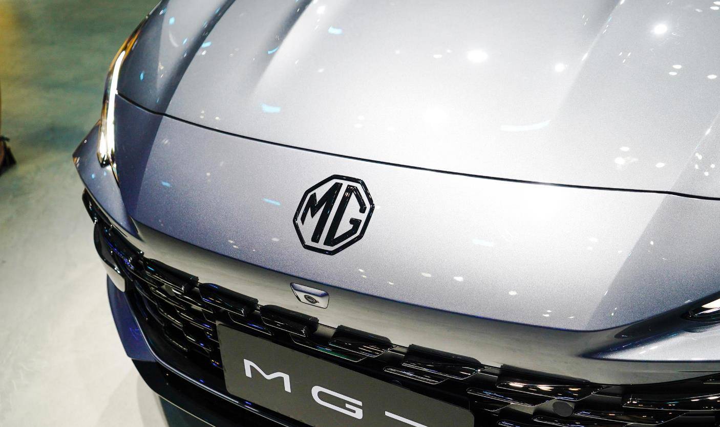 起步11.98万的“西装暴徒”，诚意已经奏效，MG7销量有戏_搜狐汽车_搜狐网