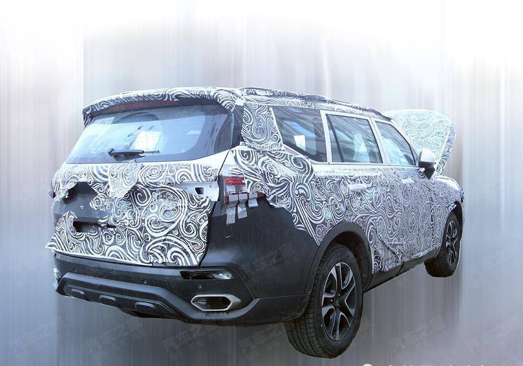 东南旗舰SUV DX9谍照曝光，车身高大，轮廓很方正_搜狐汽车_搜狐网