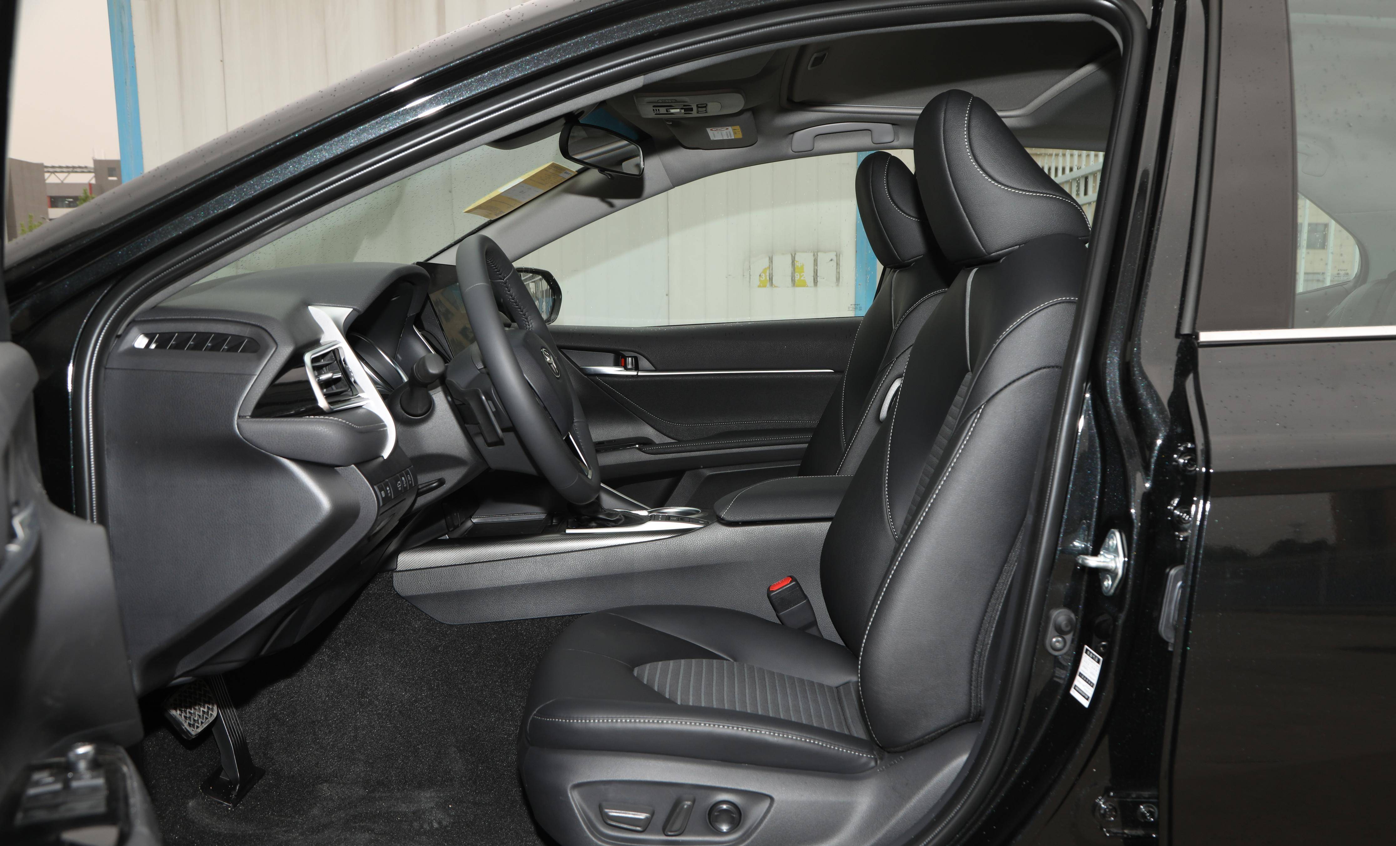 一代经典凯美瑞，降价促销，油耗6.07L，轴距2825mm，香吗？_搜狐汽车_搜狐网