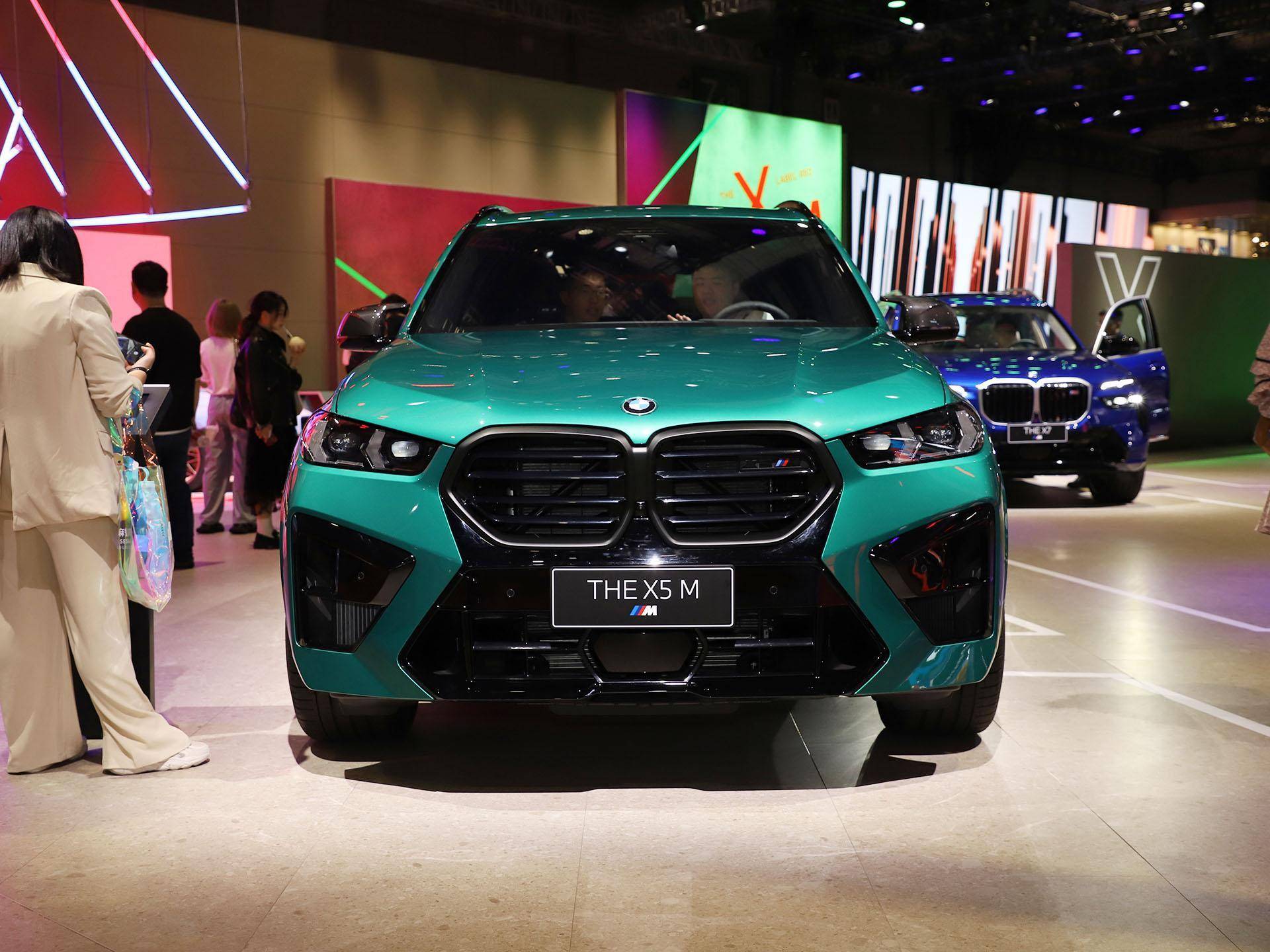 144.89万元，新宝马X5M雷霆版，3.9破百，外形霸气，配双联屏内饰_搜狐汽车_搜狐网