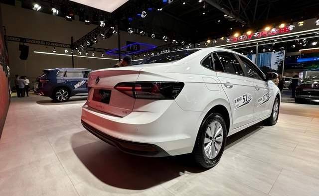 1.5L引擎＋6AT＋鼓刹，大众朗逸新锐发布，售9.999万，竞争轩逸_搜狐汽车_搜狐网