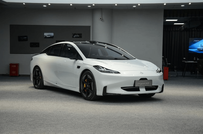 4秒级纯电超跑 昊铂Hyper GT亮相粤港澳大湾区车展_搜狐汽车_搜狐网