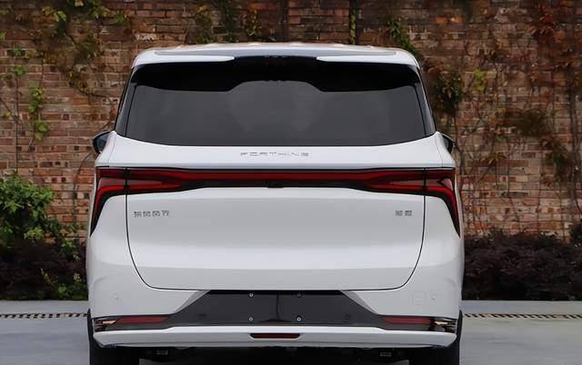 东风风行版“传祺M8”曝光，5.2米车身＋1.5T轻混，预计20万内_搜狐汽车_搜狐网