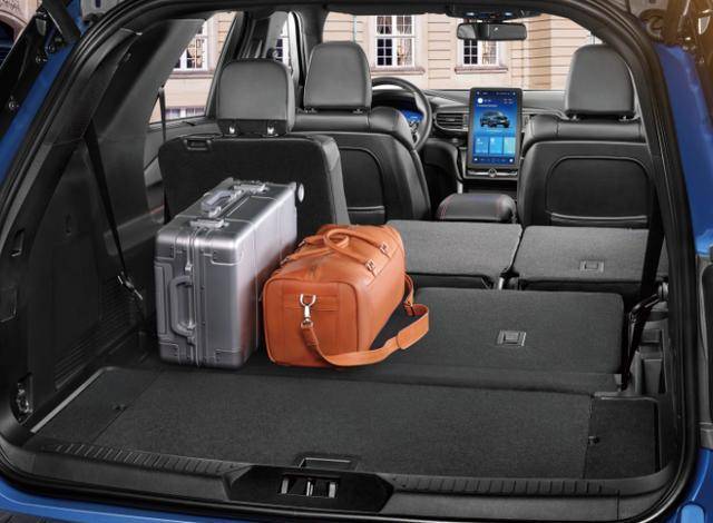 长近5米1宽2米，标配10AT＋276马力，放倒后排就是双人床，真霸气_搜狐汽车_搜狐网