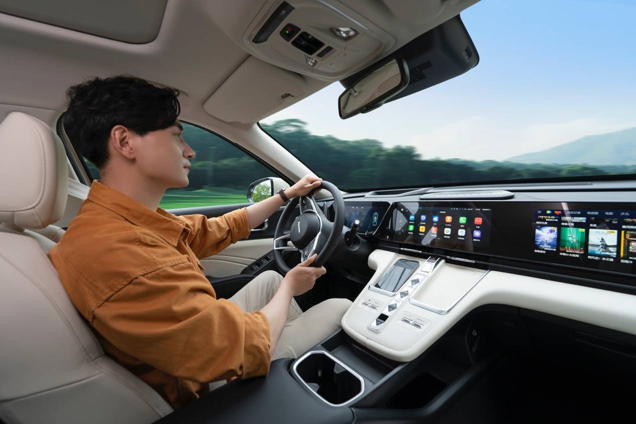 卓越不凡！哈弗枭龙MAX Hi4电四驱完胜宋PLUS DM-i冠军版_搜狐汽车_搜狐网