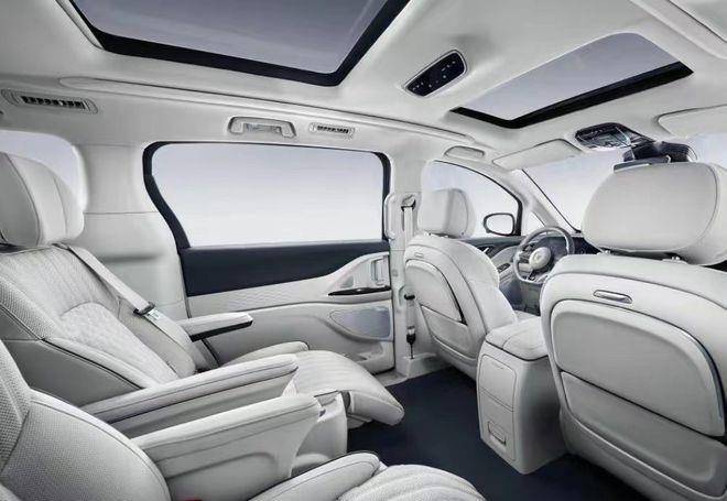 还买啥奥德赛和GL8？5.8s破百，轴距3米2，还有丹拿音响＋空气悬架_搜狐汽车_搜狐网