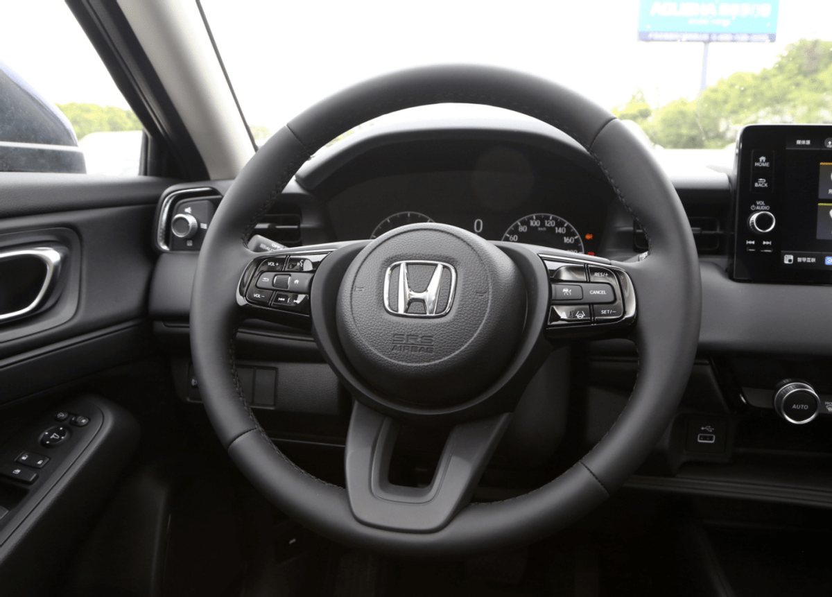 购车还在考虑本田XRV？不妨看看这台品质更高的领克06 Remix_搜狐汽车_搜狐网