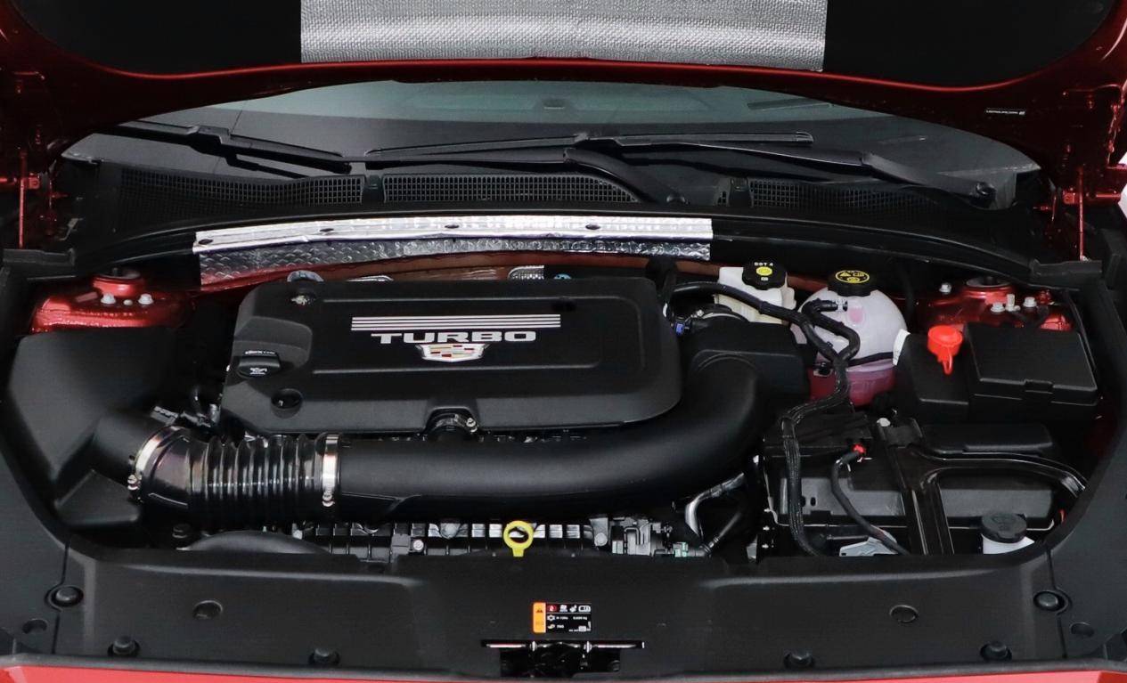 探店凯迪拉克GT4：1.5T更热销，下订优惠2万，最快半个月提车_搜狐汽车_搜狐网