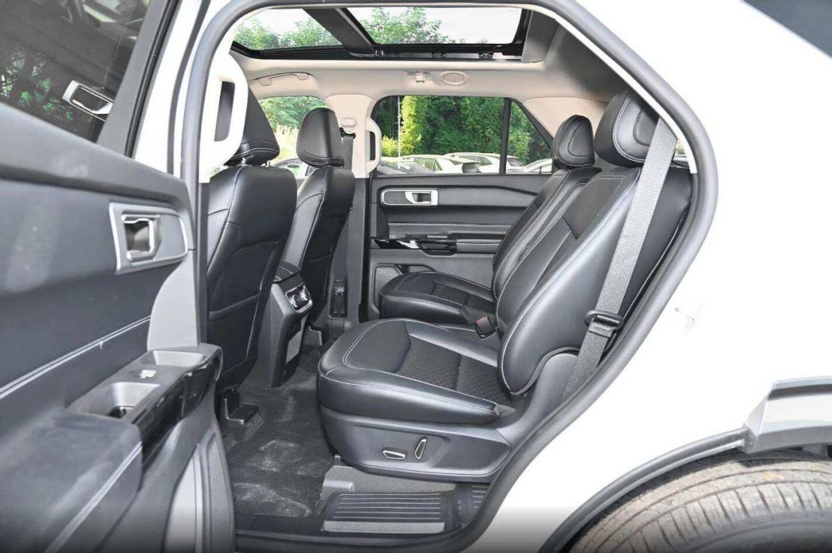 解读23款福特探险者，标配2.3T+10AT，6/7座随便选，30.98万起_搜狐汽车_搜狐网