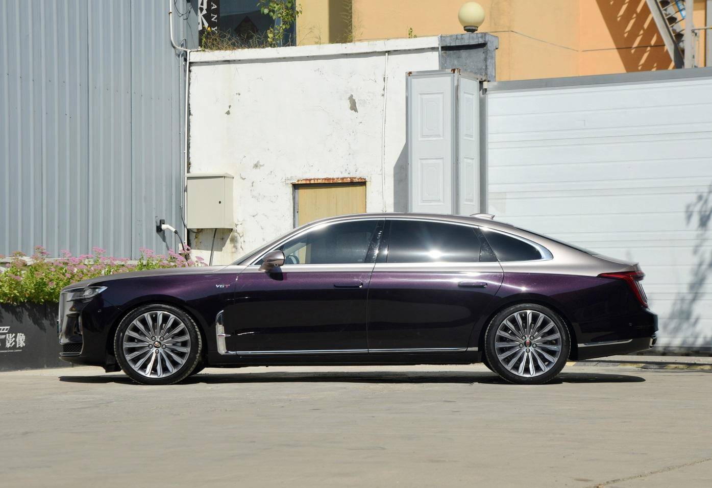 54万买一台4座红旗H9值不值？性价比怎么样？看完你就懂了_搜狐汽车_搜狐网