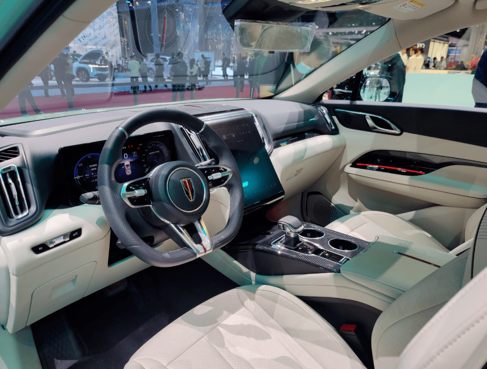 红旗全新HS3将上市！比本田CR-V犀利，2.0T+四驱，预定爆款的节奏_搜狐汽车_搜狐网