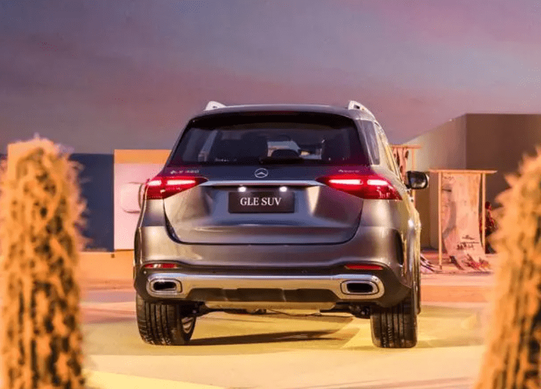 压力给到宝马X5！搭载48V轻混/插混动力，奔驰新款GLE售69.98万起_搜狐汽车_搜狐网