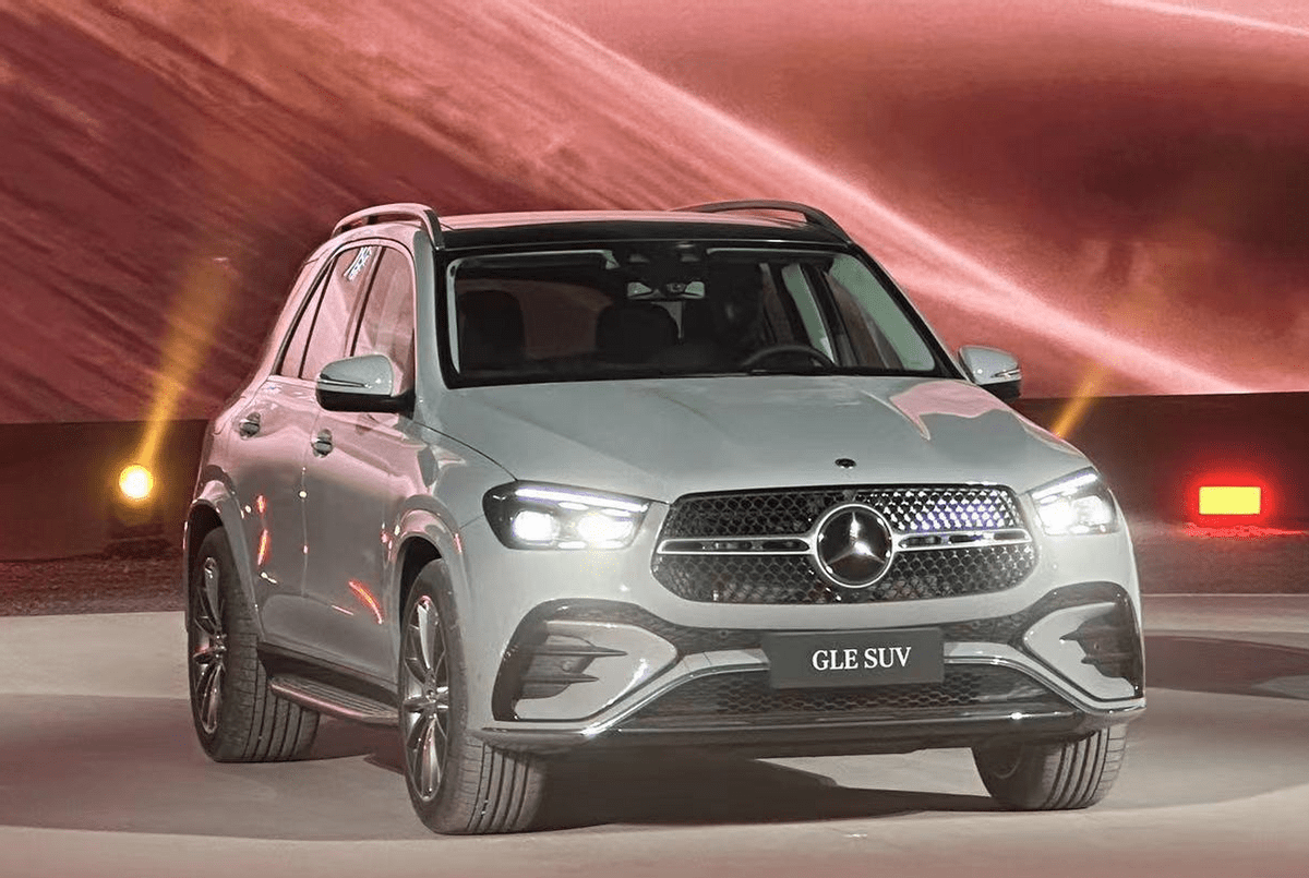 压力给到宝马X5！搭载48V轻混/插混动力，奔驰新款GLE售69.98万起_搜狐汽车_搜狐网