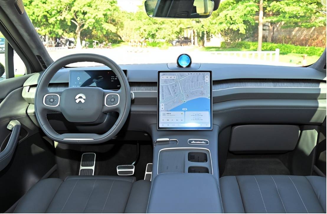 比起新款GLE的大联屏，全新ES8更先进_搜狐汽车_搜狐网