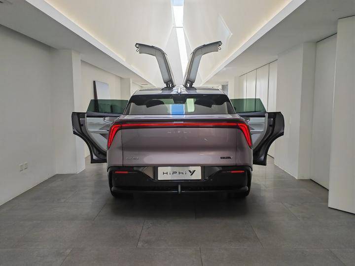 一见倾心，相见恨晚，车叔试驾高合HiPhi Y_搜狐汽车_搜狐网