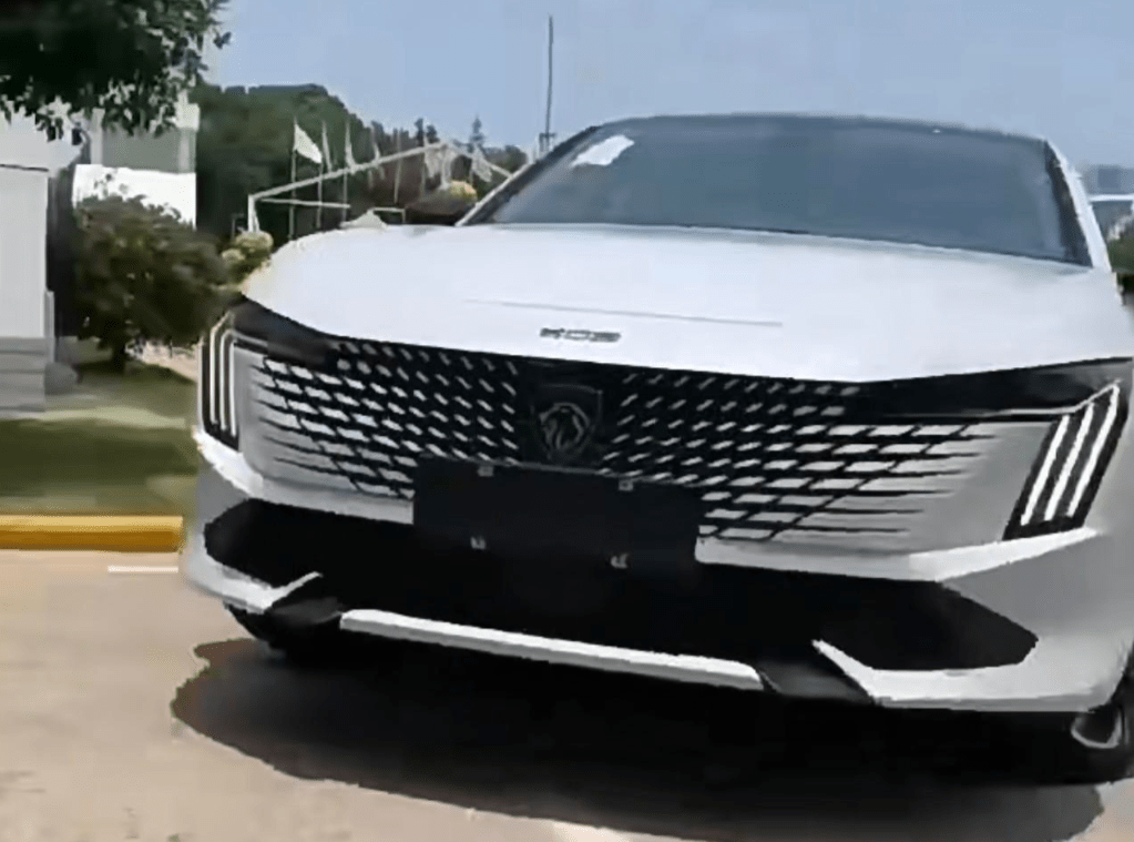 新款标致508国内实拍，造型个性帅气，新增1.6T插混，这次稳了？_搜狐汽车_搜狐网