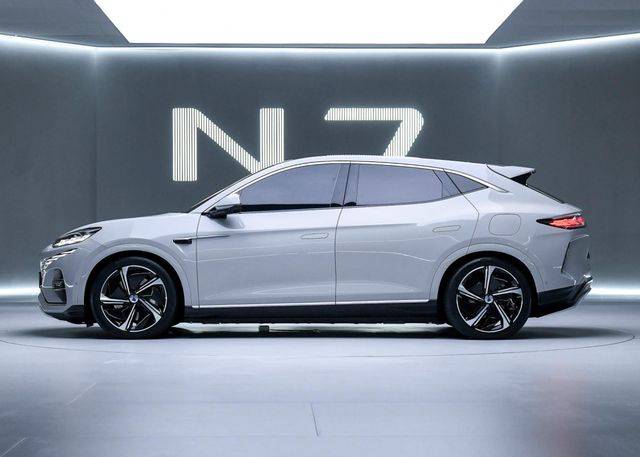 腾势N7的对手并不是国产自主车型 而是BBA_搜狐汽车_搜狐网