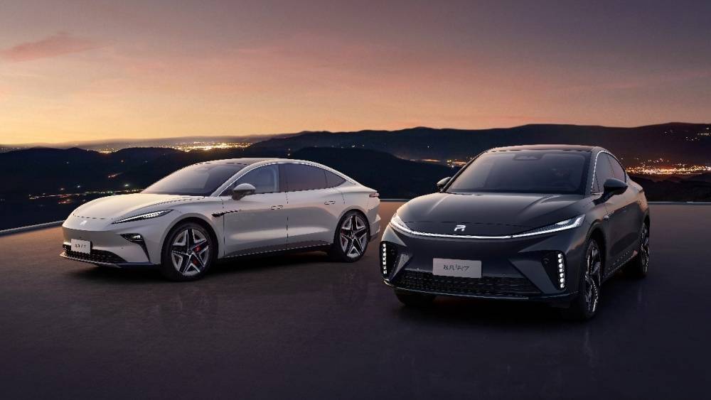 全新一代极智AI系统OTA上线 飞凡R7/F7舒适舱驾体验再进阶_搜狐汽车_搜狐网