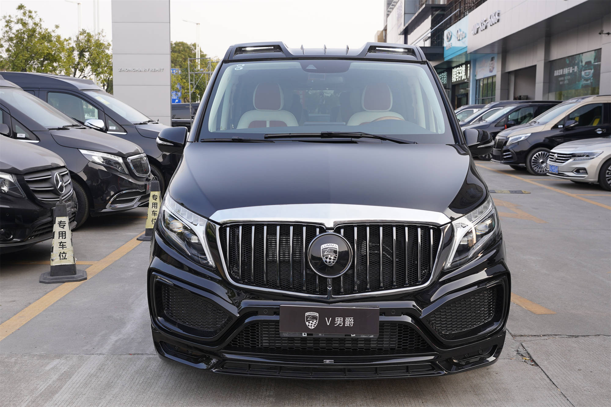 马力增加50匹，性能+奢华度拉满的7座MPV，虏曼奔驰V260L男爵款_搜狐汽车_搜狐网