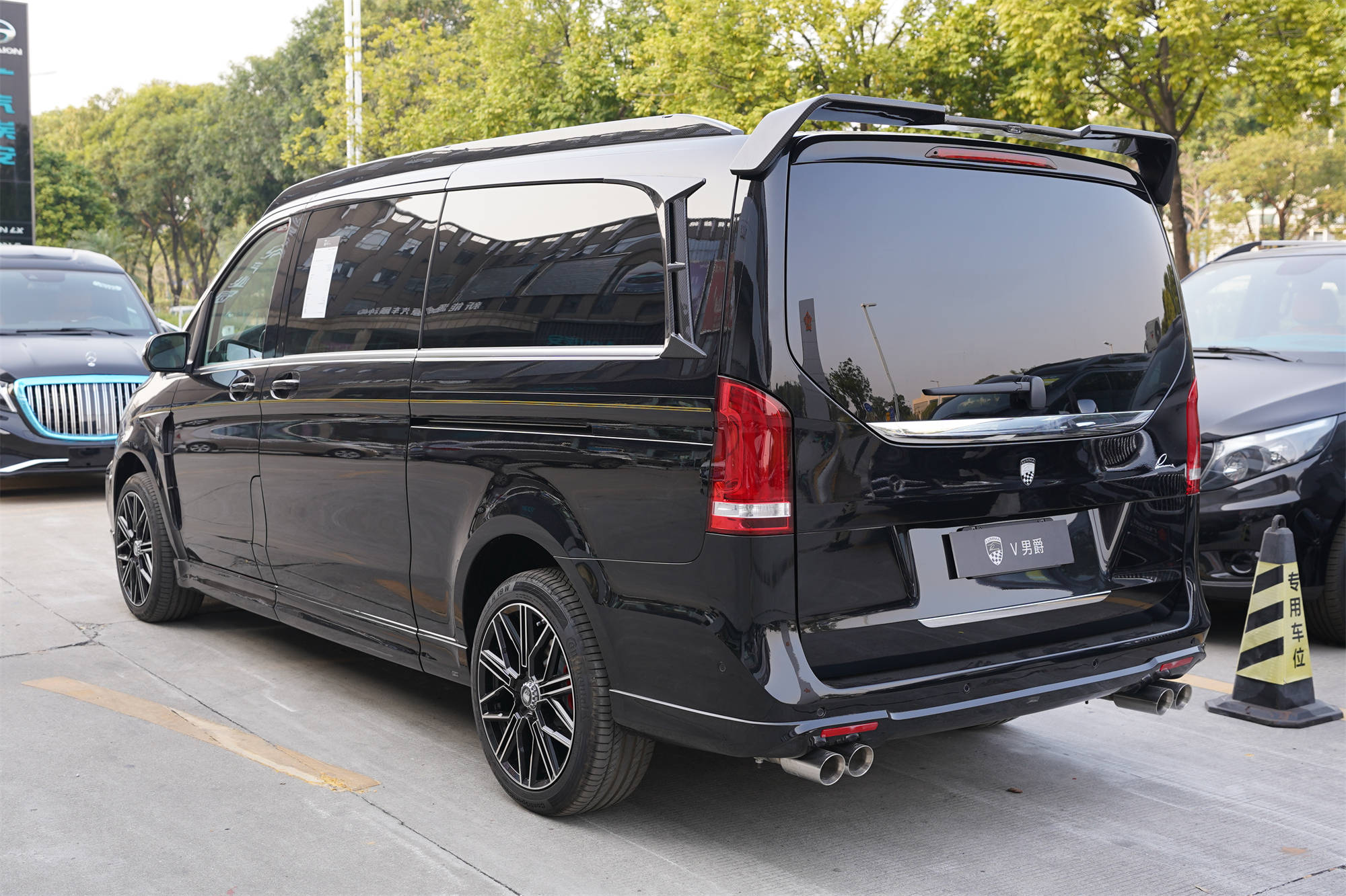 马力增加50匹，性能+奢华度拉满的7座MPV，虏曼奔驰V260L男爵款_搜狐汽车_搜狐网