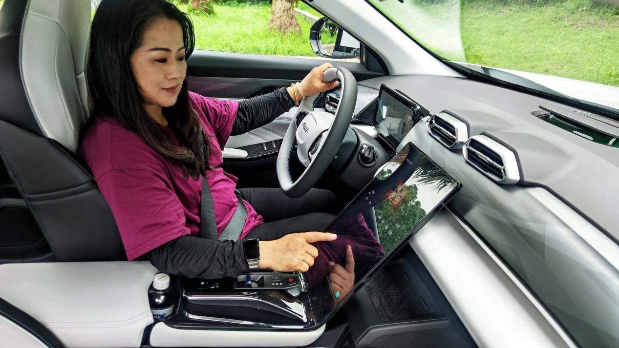 试驾官 | 评测皓瀚·马赫电混DH-i，6秒破百，综合续航1200km！_搜狐汽车_搜狐网