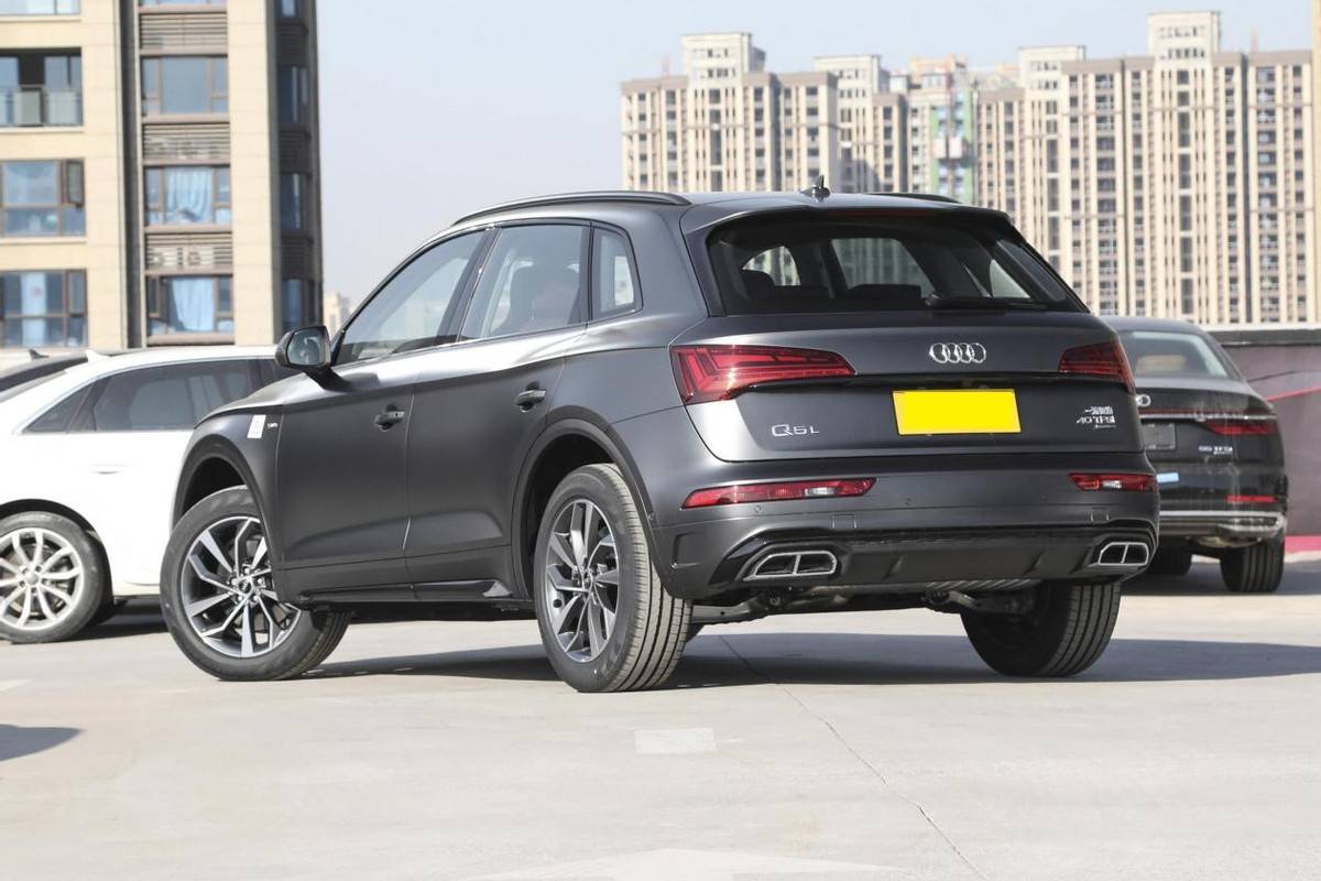 奥迪Q5L优惠近9万！标配2.0T动力，空间比X3宽敞，家用值得考虑！_搜狐汽车_搜狐网