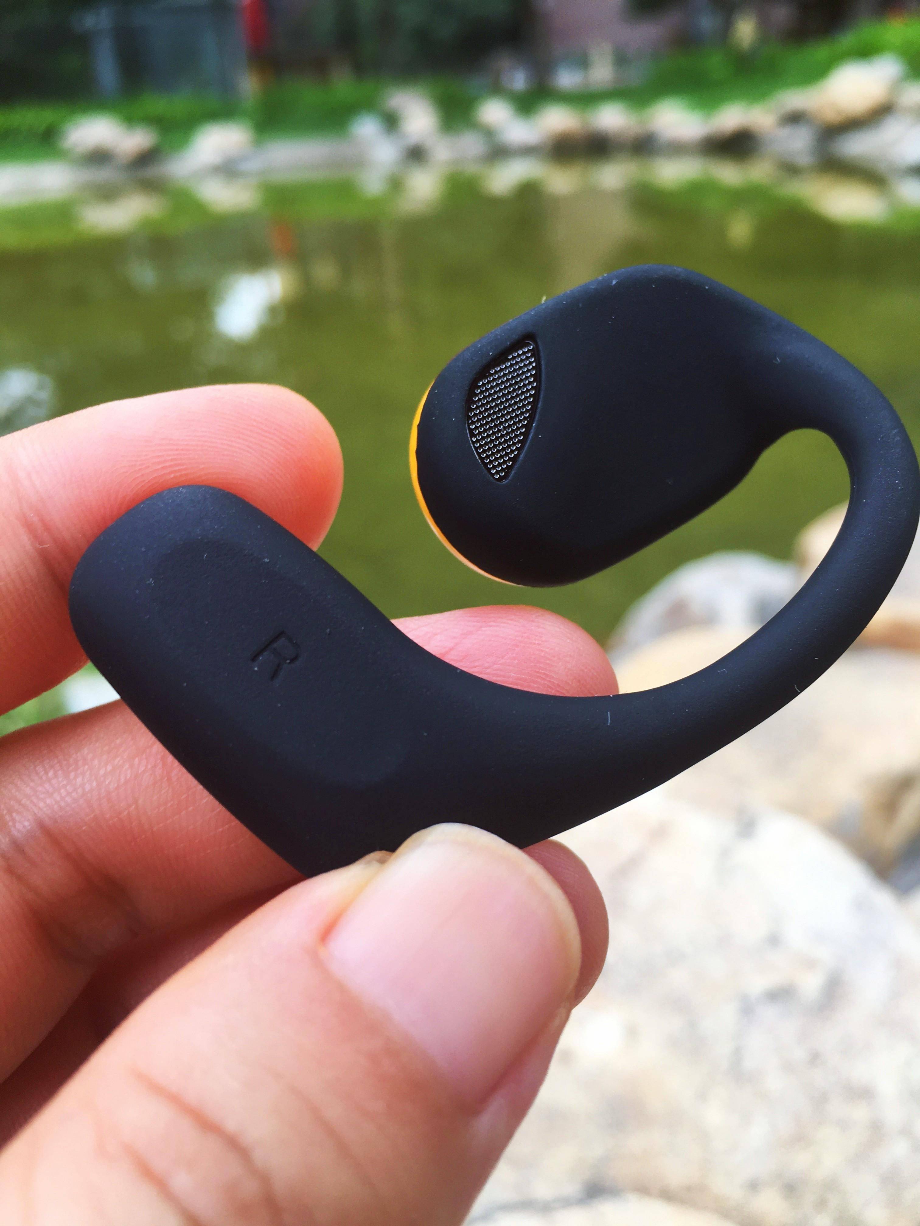 南卡OE Pro开放式蓝牙耳机评测：舒适与音质的融合_运动_技术_设计