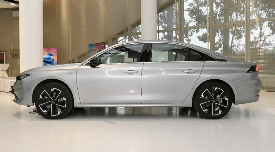 关于标致508L的设计评价：侧面并不难看，尾箱是一大亮点_搜狐汽车_搜狐网