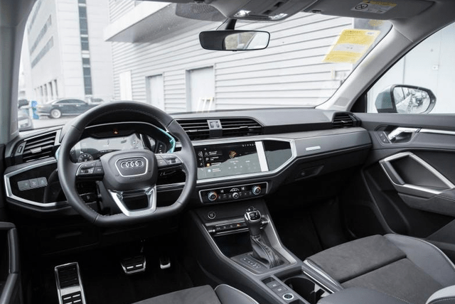 凯迪拉克全新XT4 vs 奥迪Q3：豪华紧凑型SUV对比_搜狐汽车_搜狐网