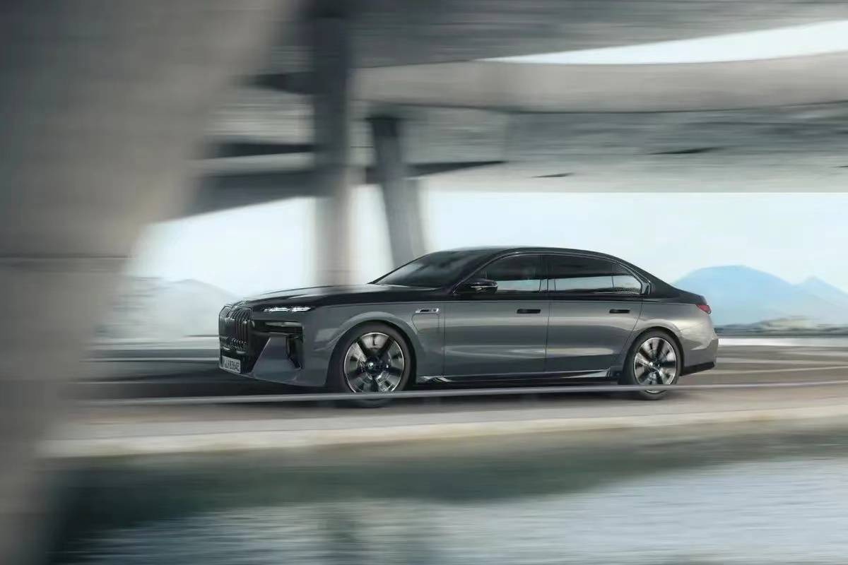 宝马M760Le xDrive插混版即将上市：百公里加速4.3秒！_搜狐汽车_搜狐网