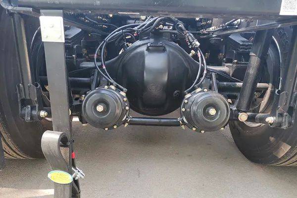 省气可靠 动力强劲 陕汽德龙X6000 LNG车型静态解析|卡车之友网_搜狐汽车_搜狐网