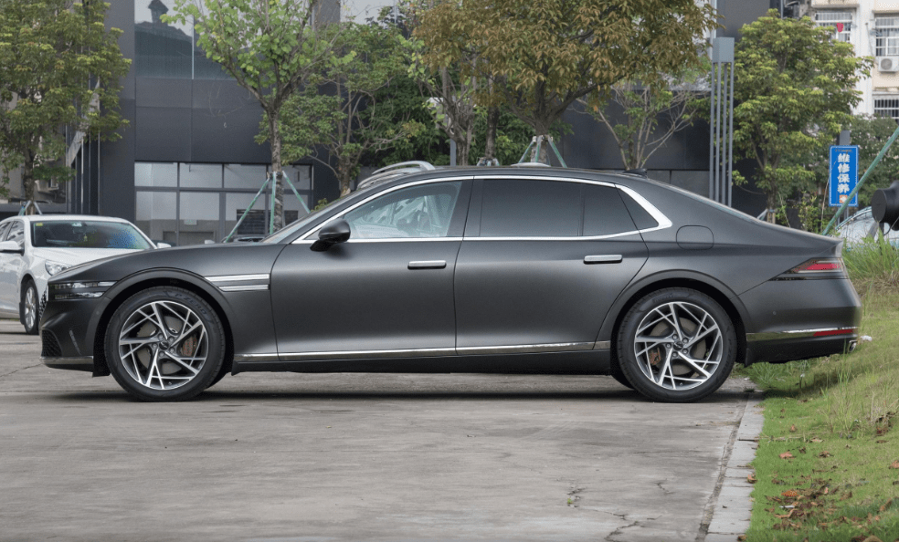 原来这就是财阀的快乐，捷尼赛思G90低调有质感，比得过BBA吗_搜狐汽车_搜狐网