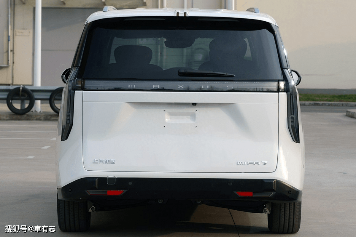 国产MPV再添“猛将”！上汽大通大家MIFA7官图发布，成都车展亮相_搜狐汽车_搜狐网