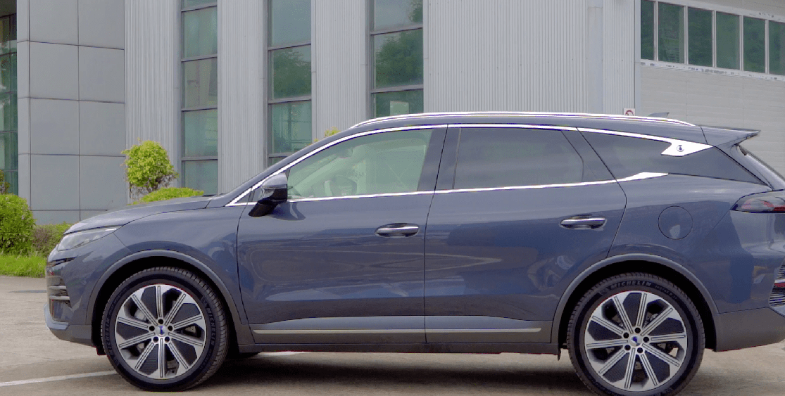 中大型SUV零百加速仅4.3秒是什么体验？试驾完腾势N8告诉你_搜狐汽车_搜狐网