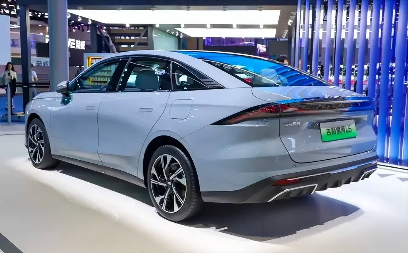 比秦PLUS DM-i更高端？预售12.58万起的银河L6，纯电续航仅60km_搜狐汽车_搜狐网