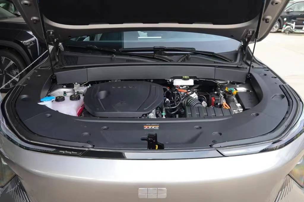 最强混动1.5T，配置给力，综合续航超1370公里，带您全面解析银河L7_搜狐汽车_搜狐网