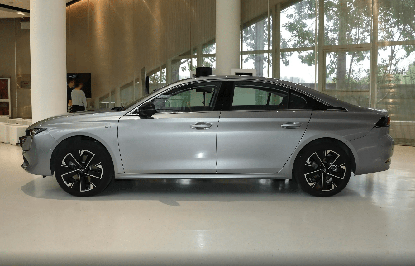 入门即配1.8T+8AT，标致508L全面升级，更适合中国家庭_搜狐汽车_搜狐网