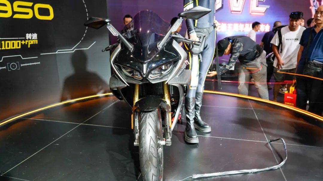四缸RR660S、RR350、准公升DS900、生态圈，看无极玩转摩博会_搜狐汽车_搜狐网